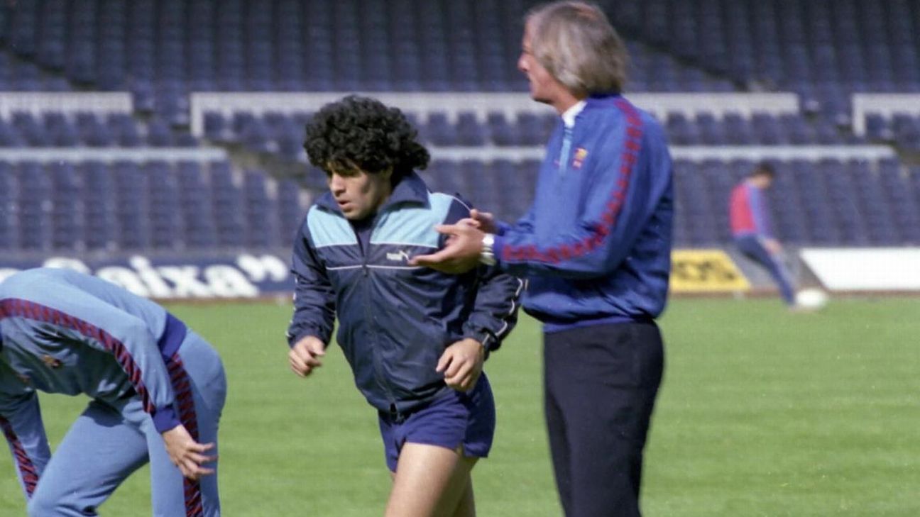 El paso de Menotti por Barcelona, donde dirigió a Maradona - ESPN