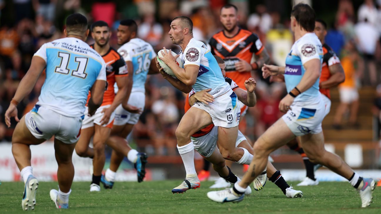 Foran insists 'father figure' Hasler will boost Titans - ESPN
