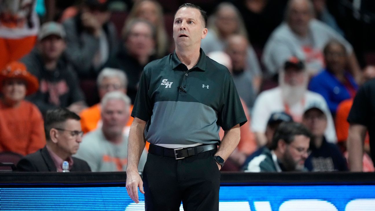 New Mexico St. hires Sam Houston's Jason Hooten as next head coach - ESPN