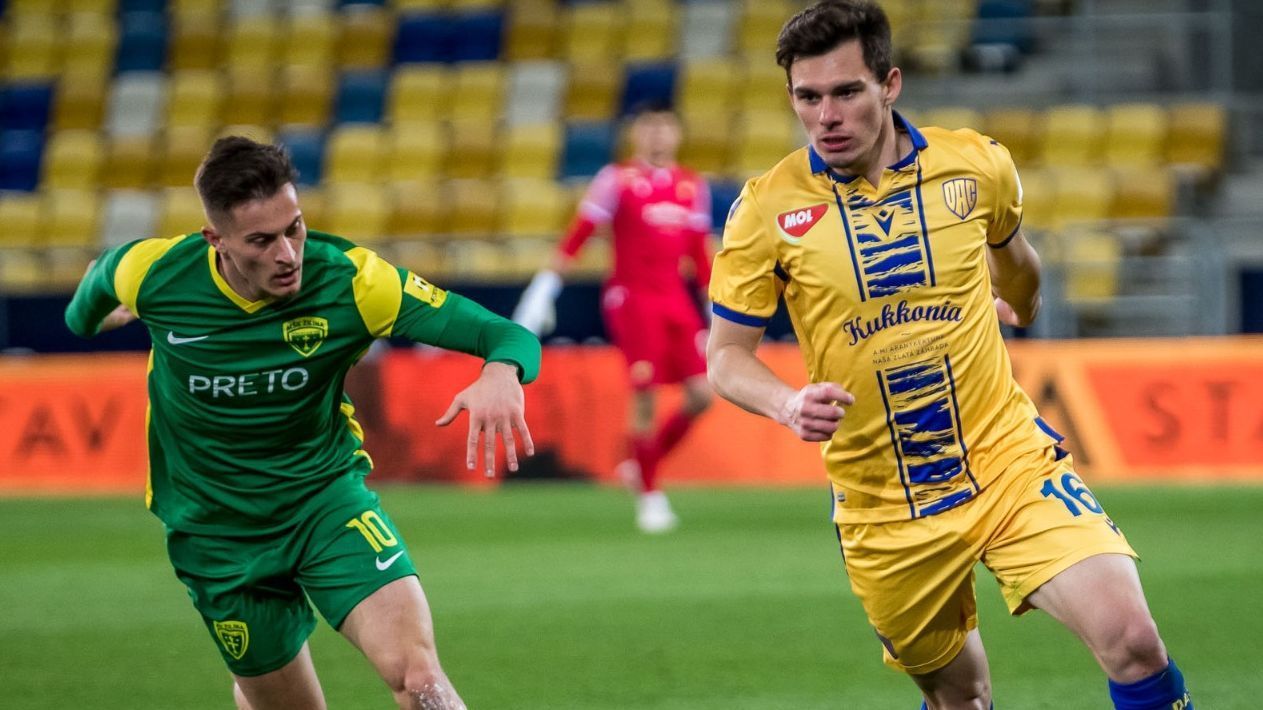 Mateus Brunetti completa 50 jogos na Eslováquia em busca do título da ...