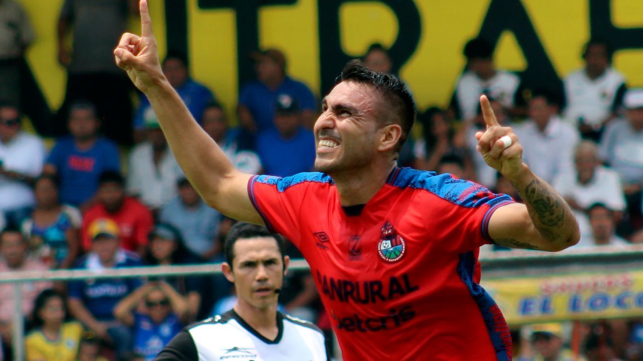 No hay peor cuña... Isaac Acuña se estrena, Municipal golea y la racha ...