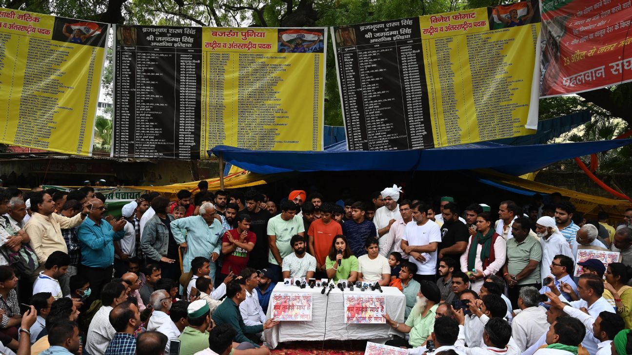 Wrestlers' protest: what's next for ministry, IOA, UWW, Delhi Police - ESPN