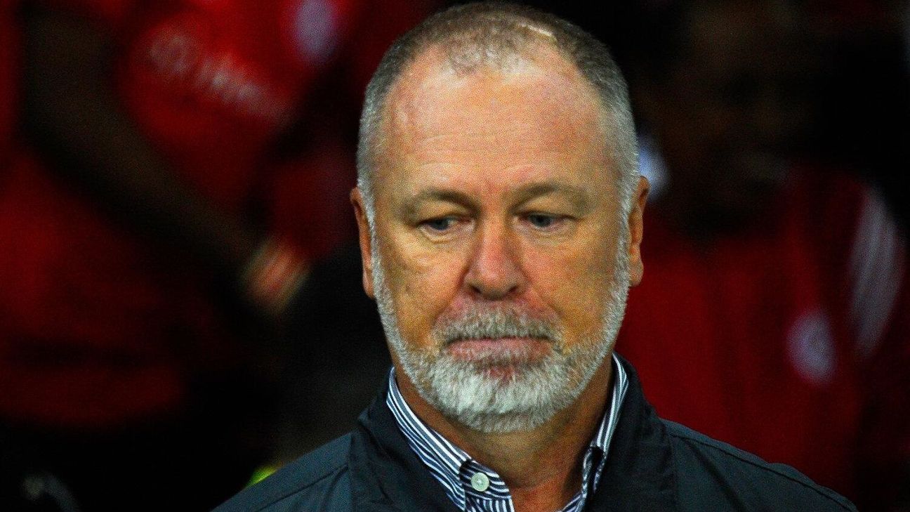 Mano Menezes revela que tem 'negociações iniciadas' para assumir novo ...