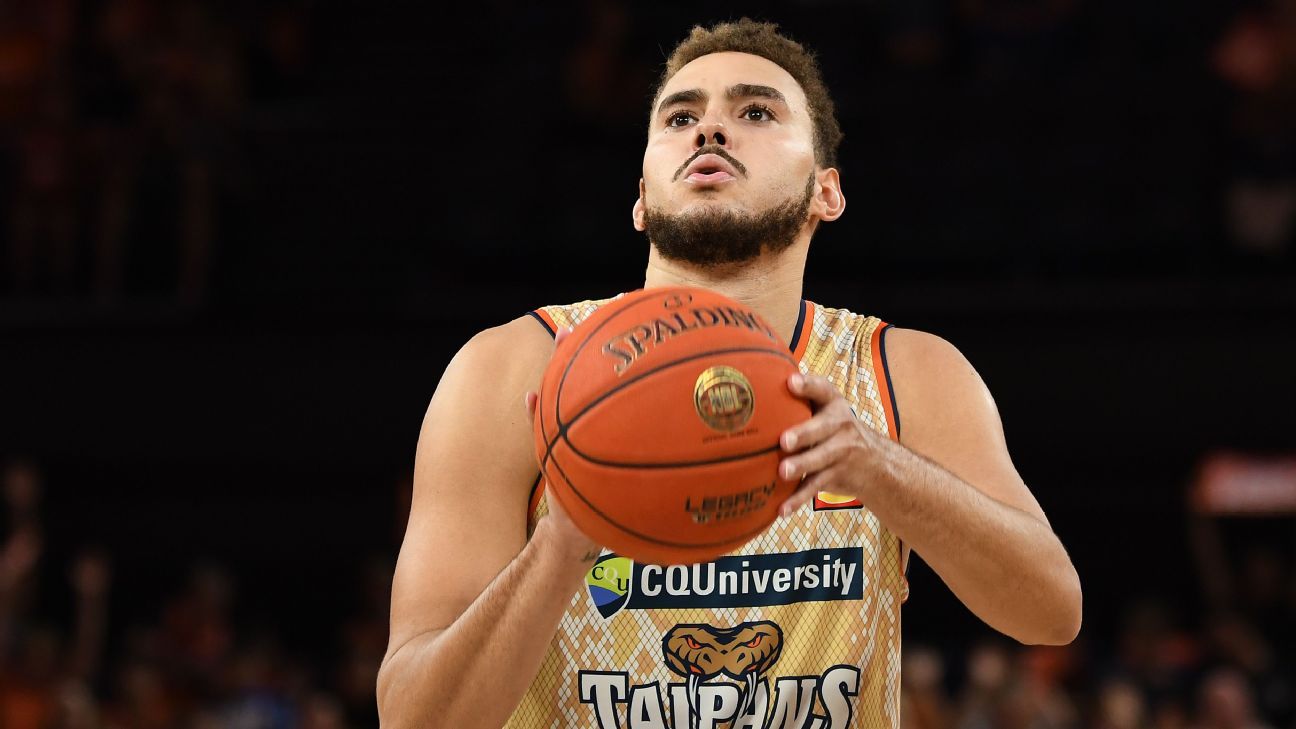 Sources: D.J. Hogg signs with NBL Sydney Kings - ESPN