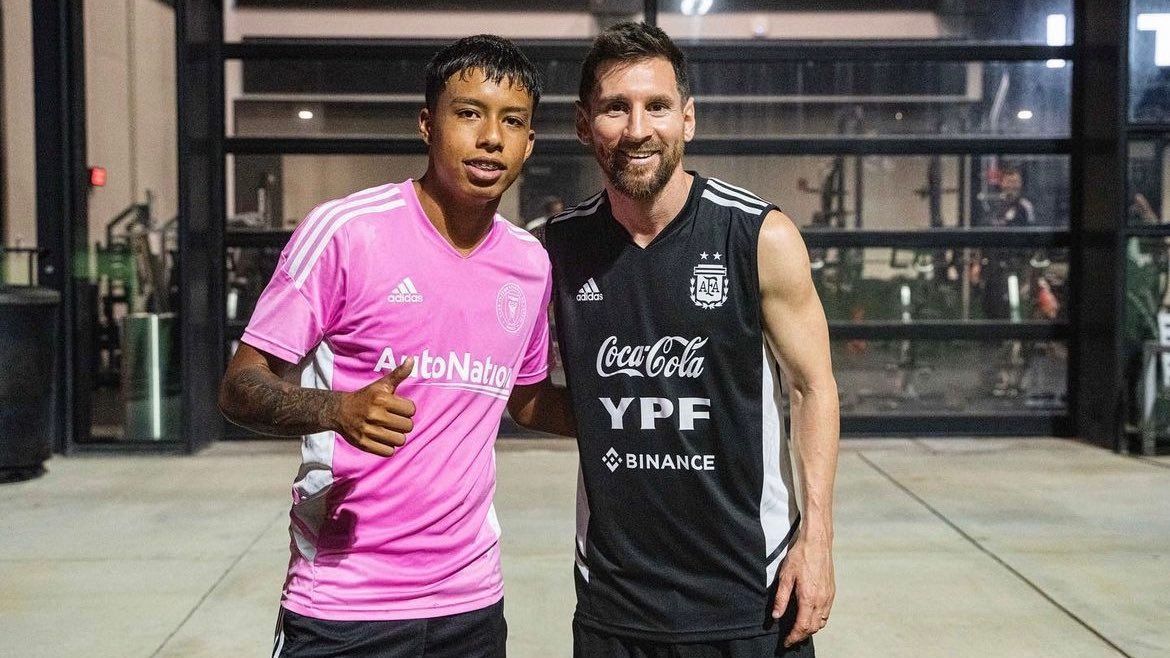 Felipe Valencia, el colombiano que compartirá con Messi - ESPN