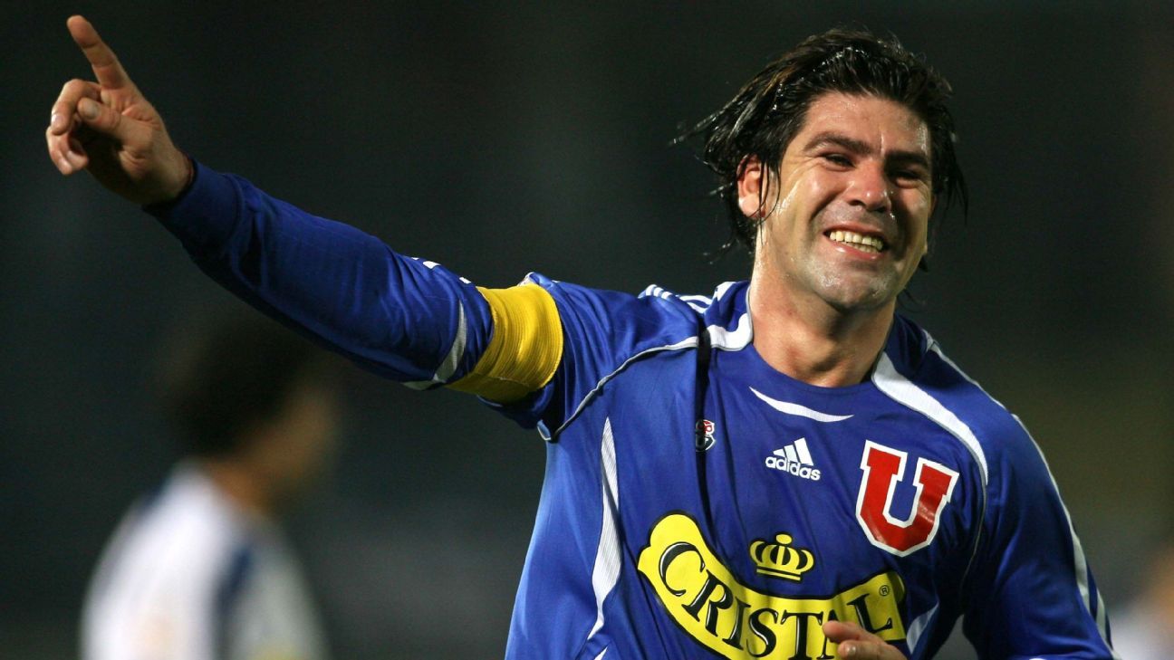 Marcelo Salas, el goleador que marcó a fuego el renacer de Universidad ...
