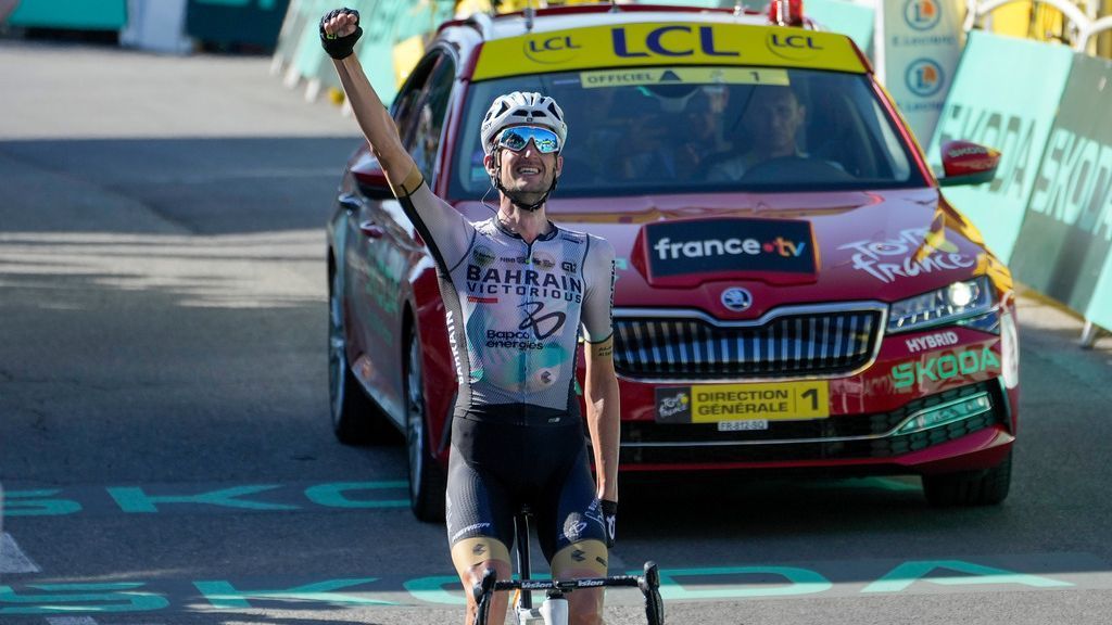 Jonas Vingegaard keeps yellow jersey at Tour de France; Wout Poels wins ...