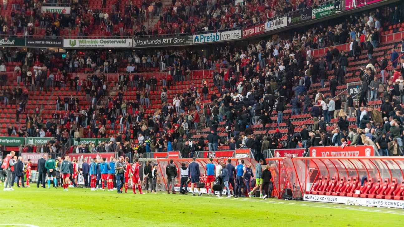 'FC Twente laat fans ondanks rellen in Enschede toch naar Europees ...
