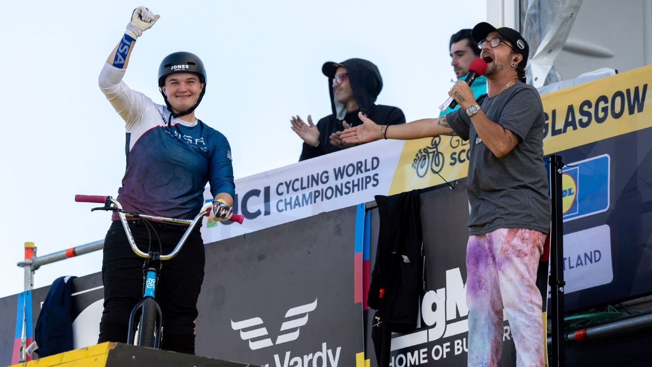 Hannah Roberts wins 4th straight freestyle BMX world championship - ESPN