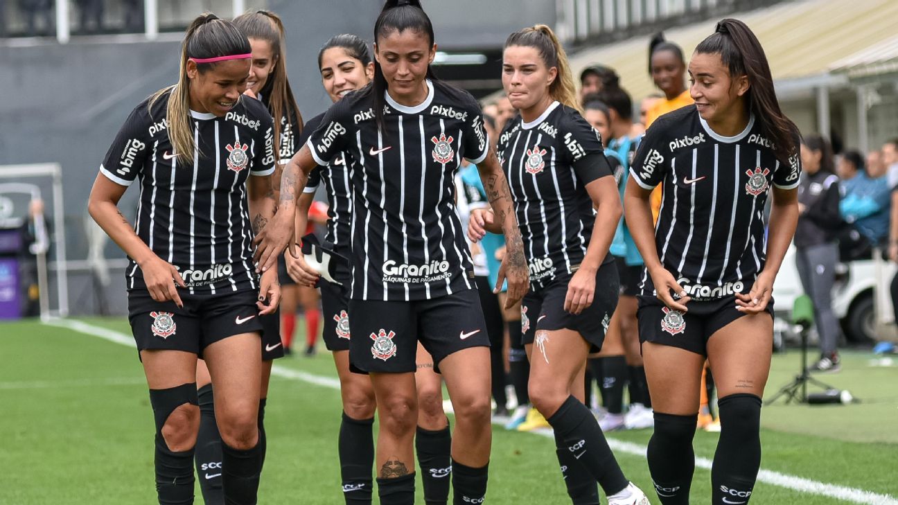 Corinthians atropela Santos, e São Paulo perde para Ferroviária nas ...
