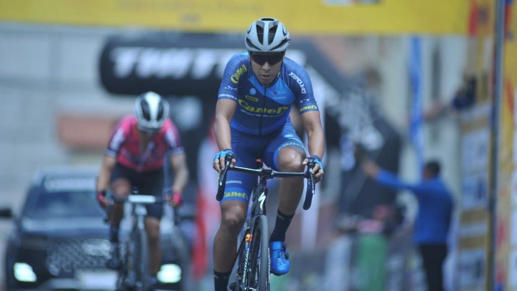 El chileno Alarcón gana primera etapa de la Vuelta a Ecuador, al pie ...