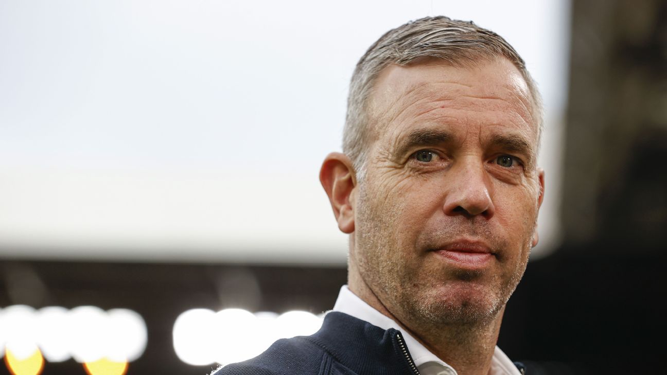 Hake ziet af van trainerschap Twente: "Ik zit hier prima in Rotterdam ...