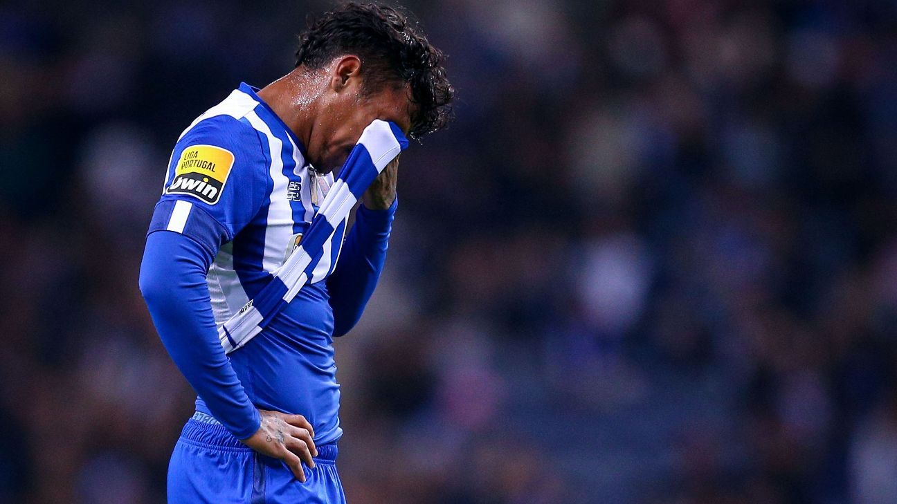 Jornal diz que ex-Palmeiras é 'verdadeiro fiasco' no Porto - ESPN