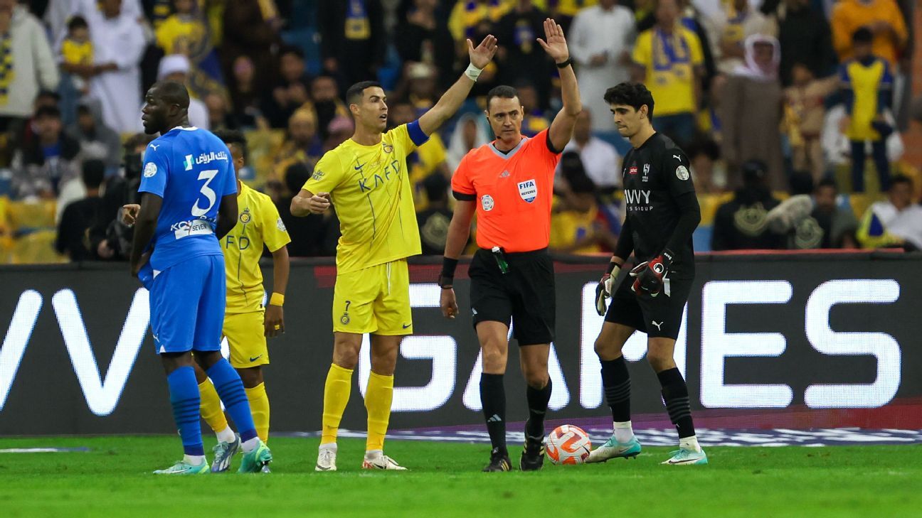 Cristiano Ronaldo vs. Wilmar Roldán: polémico gesto del portugués - ESPN