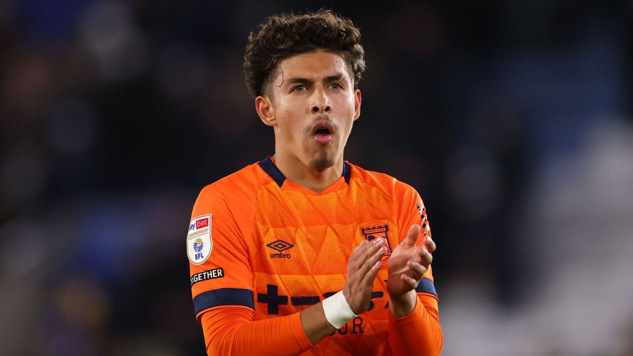 Sarmiento convirtió un gol clave en la temporada y los hinchas de ...