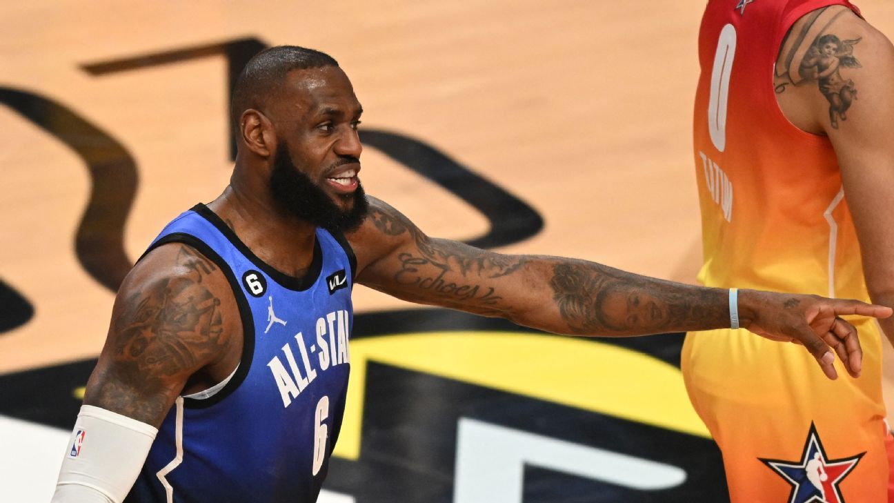 James schrijft geschiedenis met twintigste oproep NBA All-Star Game - ESPN