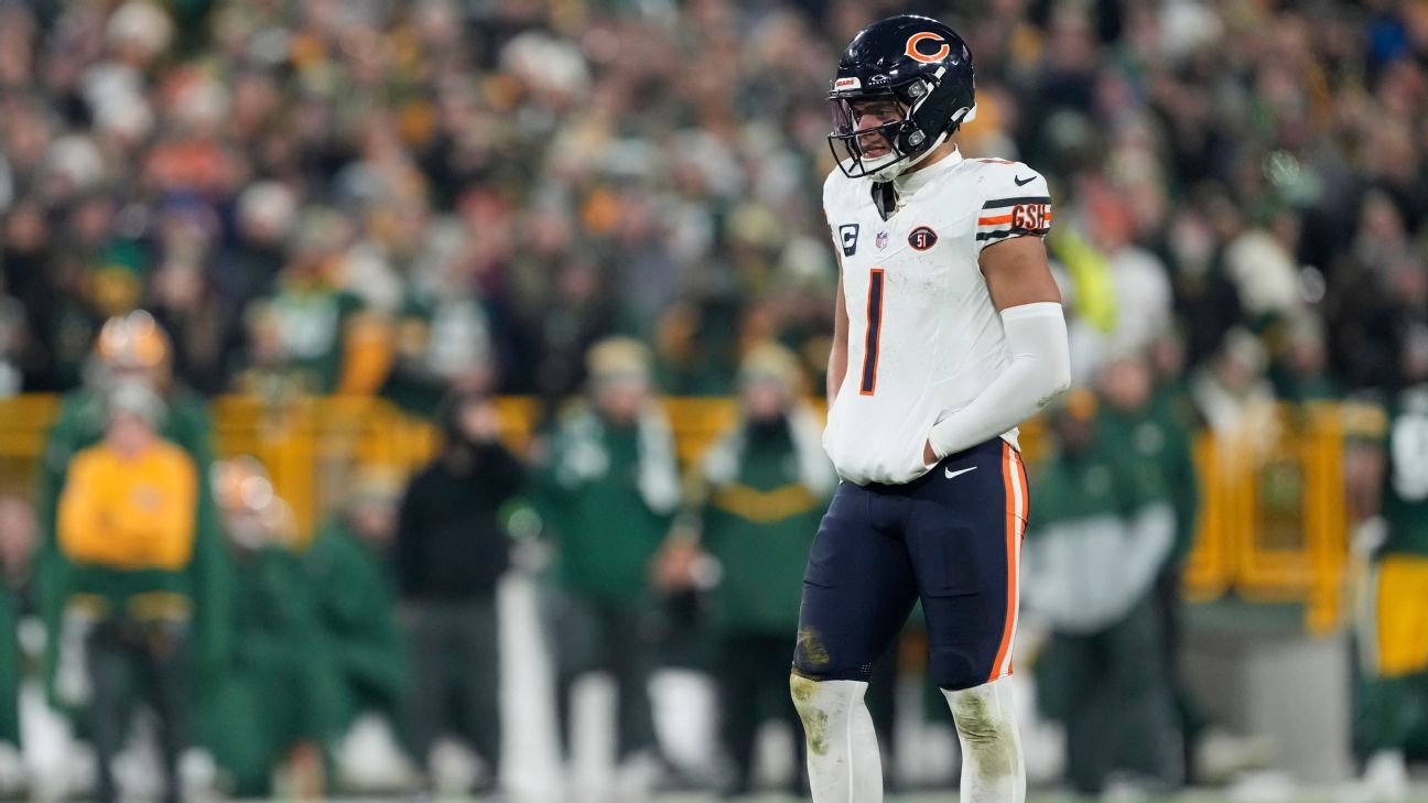 Bears' offseason: Trade Fields or No. 1 NFL draft pick? - ESPN