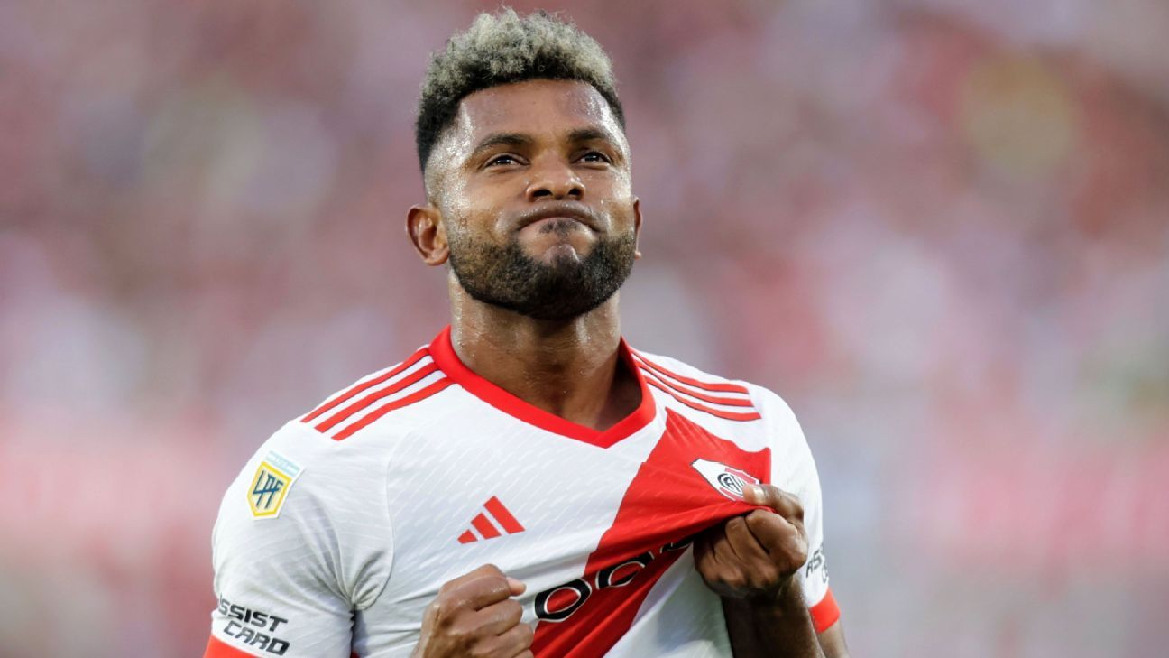 Borja anotó un triplete ante Vélez y es el goleador de la Copa de la ...