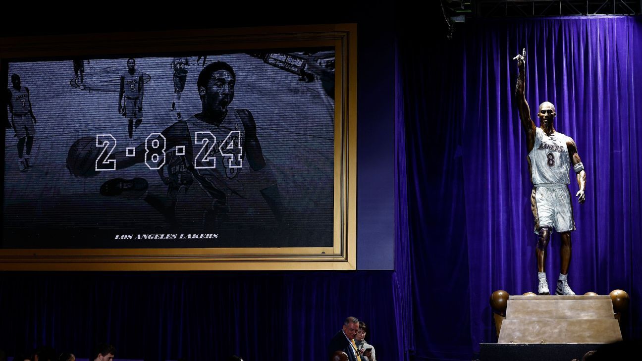 Kobe Bryant, inmortalizado con una estatua de bronce - ESPN
