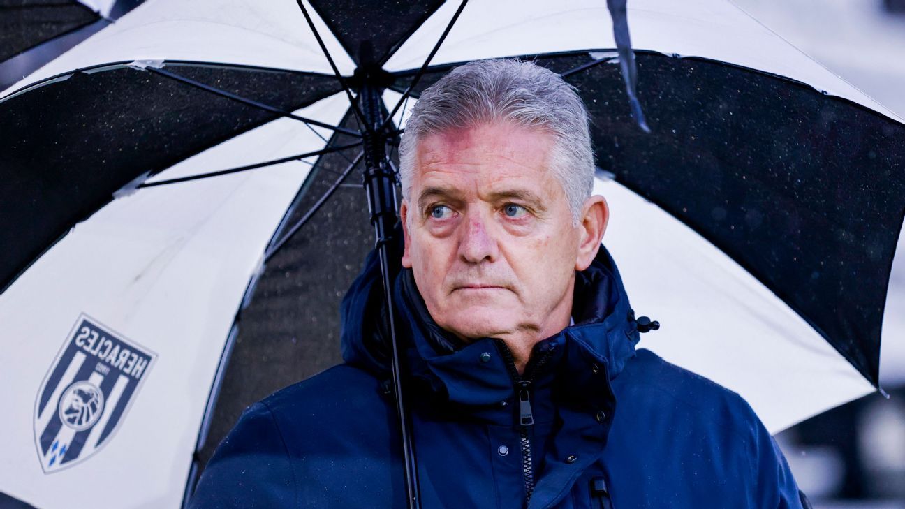 John Lammers blikt terug op ontslag bij Heracles: "Teleurgesteld in de ...