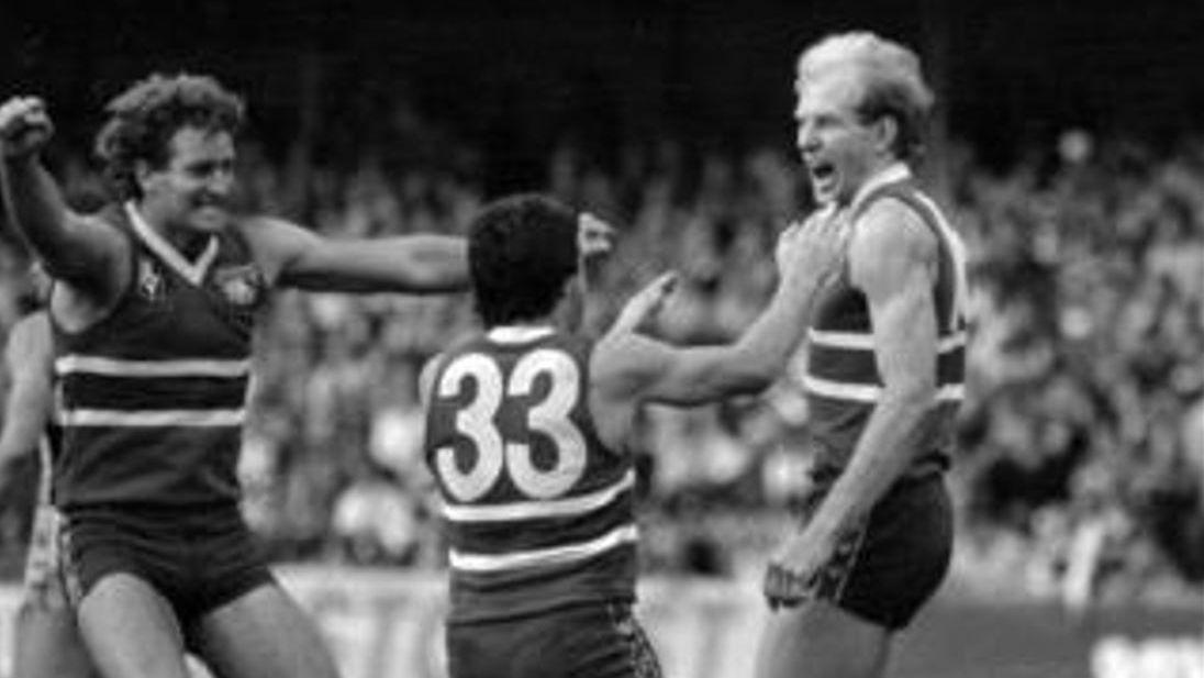 AFL: Remember when Graeme 'Gubby' Allan's kick cost Collingwood the ...