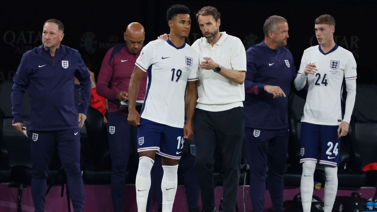 Ollie Watkins... y Gareth Southgate, los héroes de la clasificación de ...