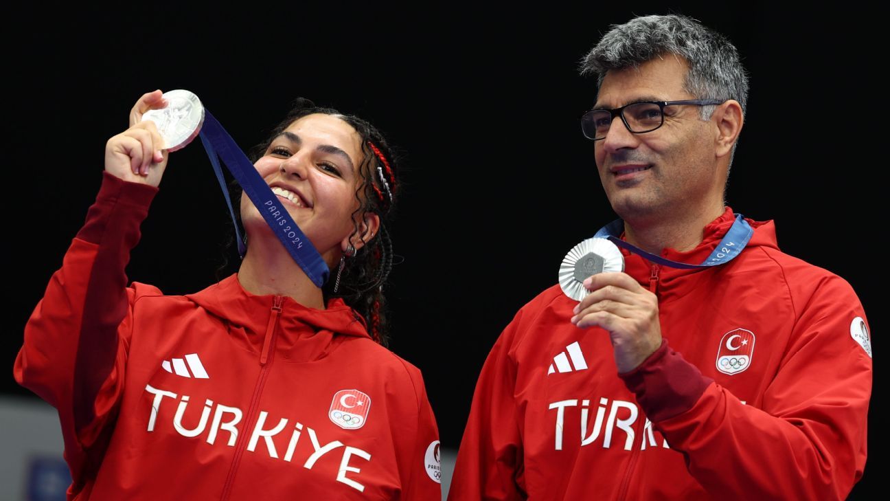 ¿Quién es Yusuf Dikec, tirador turco que se hizo viral en Paris 2024 ...