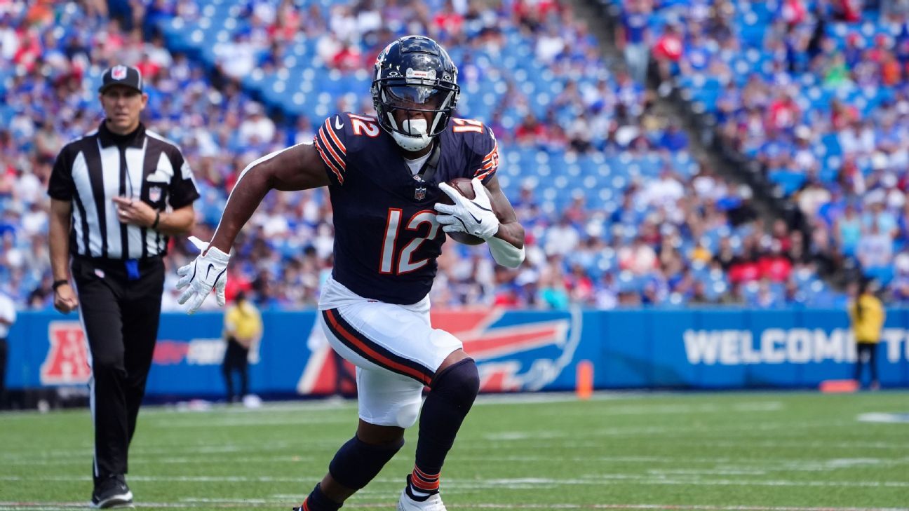 Bears try Velus Jones Jr. at running back to some success - ESPN