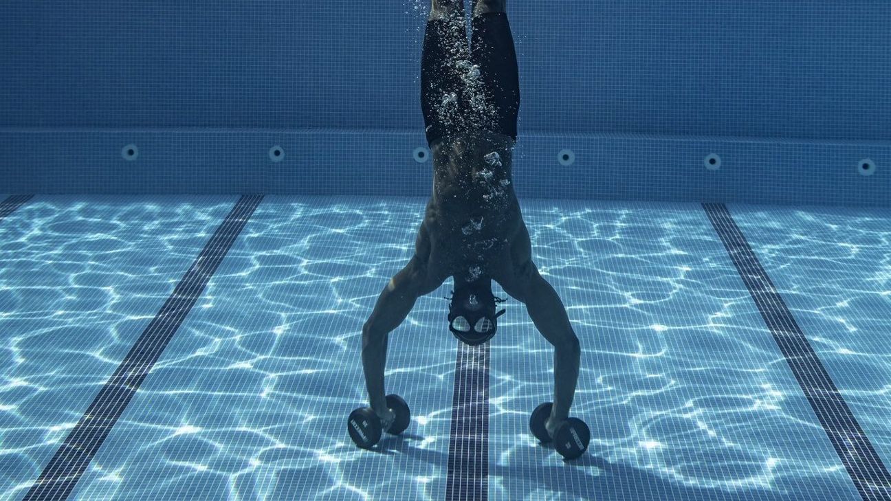 Jaylen Brown posts photos of underwater offseason workout - ESPN