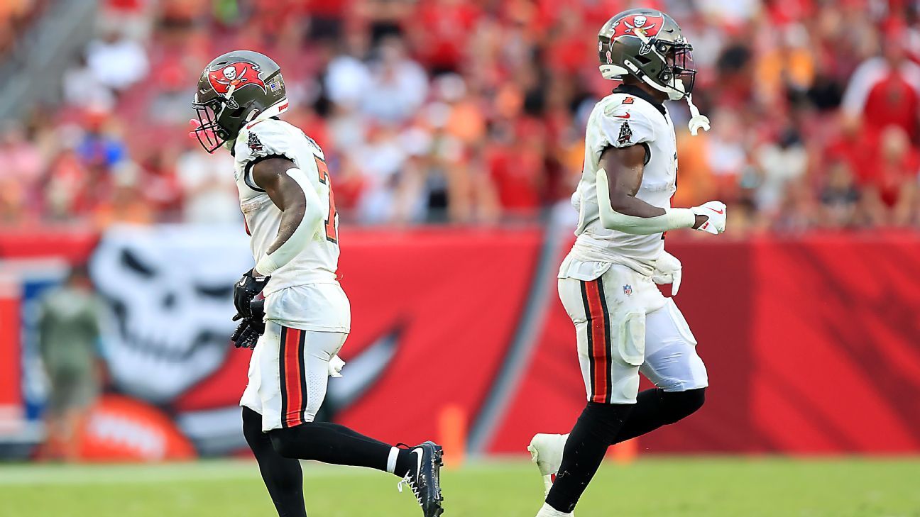 Bucs RBs Rachaad White, Bucky Irving to play against Eagles - ESPN