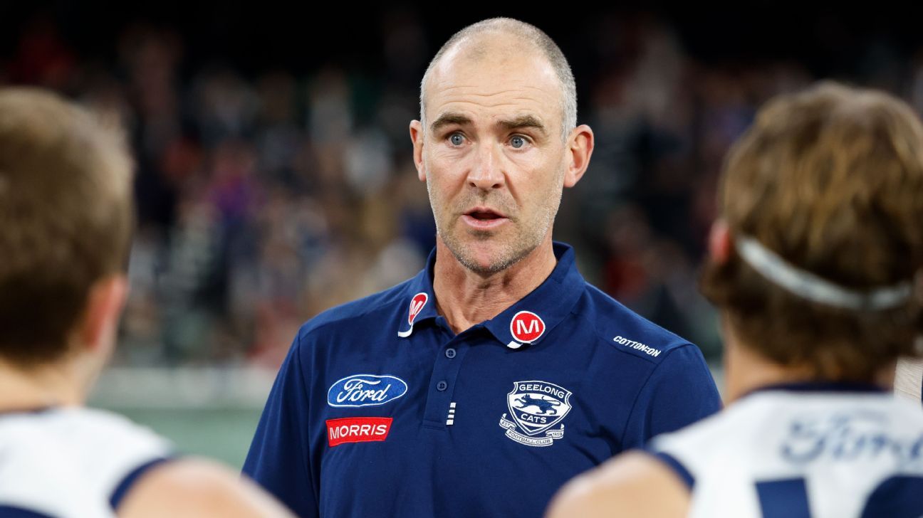 AFL: Cats assistant coach Steven King collapses at training - ESPN