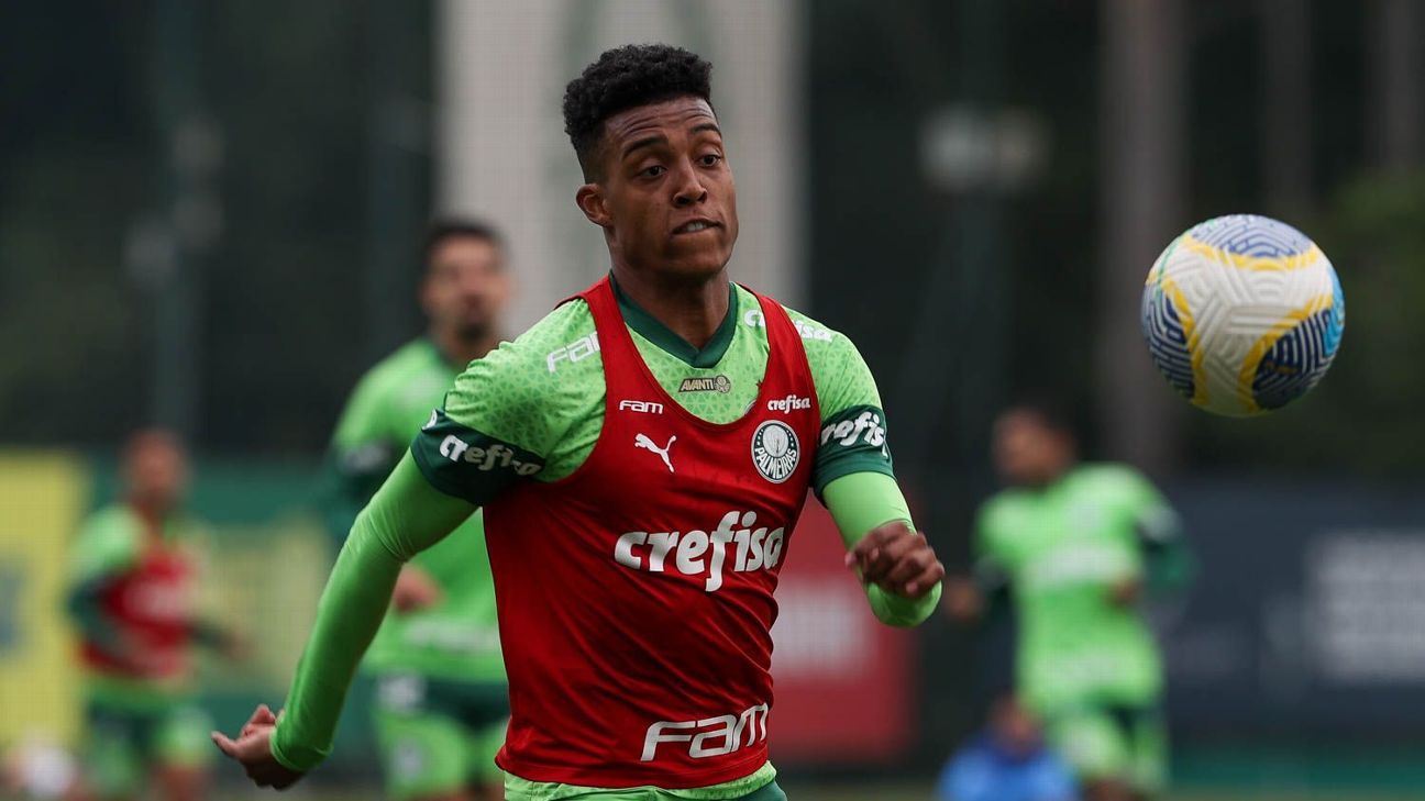 Palmeiras renova contrato do lateral Vanderlan após sondagens - ESPN