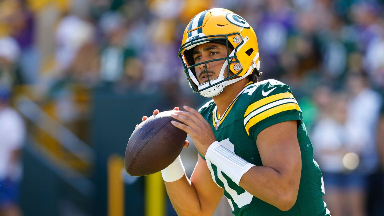 Packers' Jordan Love still dealing with knee issues after career day - ESPN