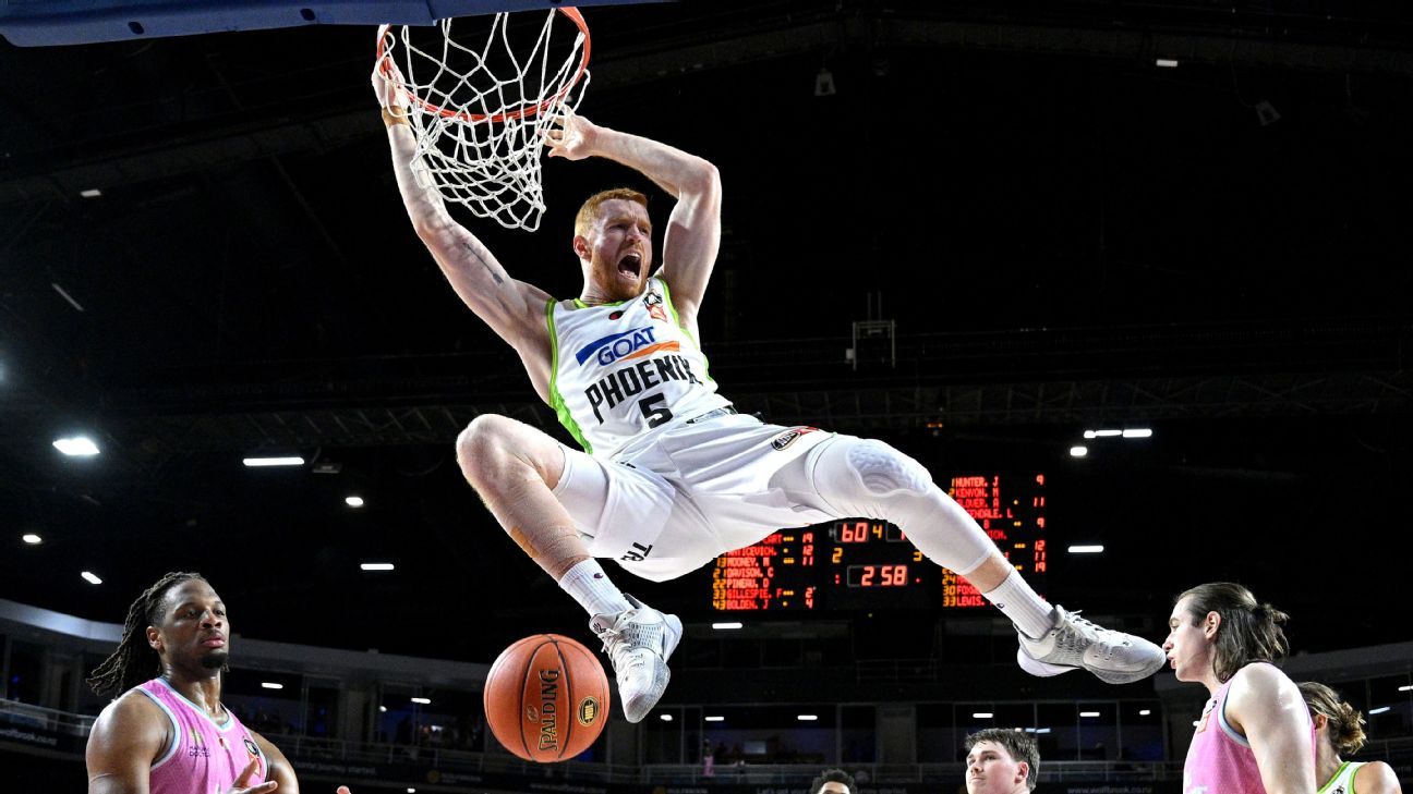 NBL: Phoenix upset Breakers to continue NBL fightback - ESPN