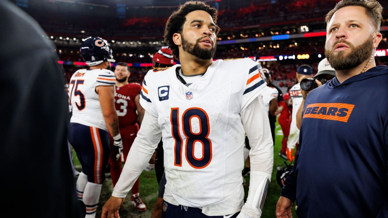 Caleb Williams tweaks ankle on final play of Bears' loss to Cards - ESPN