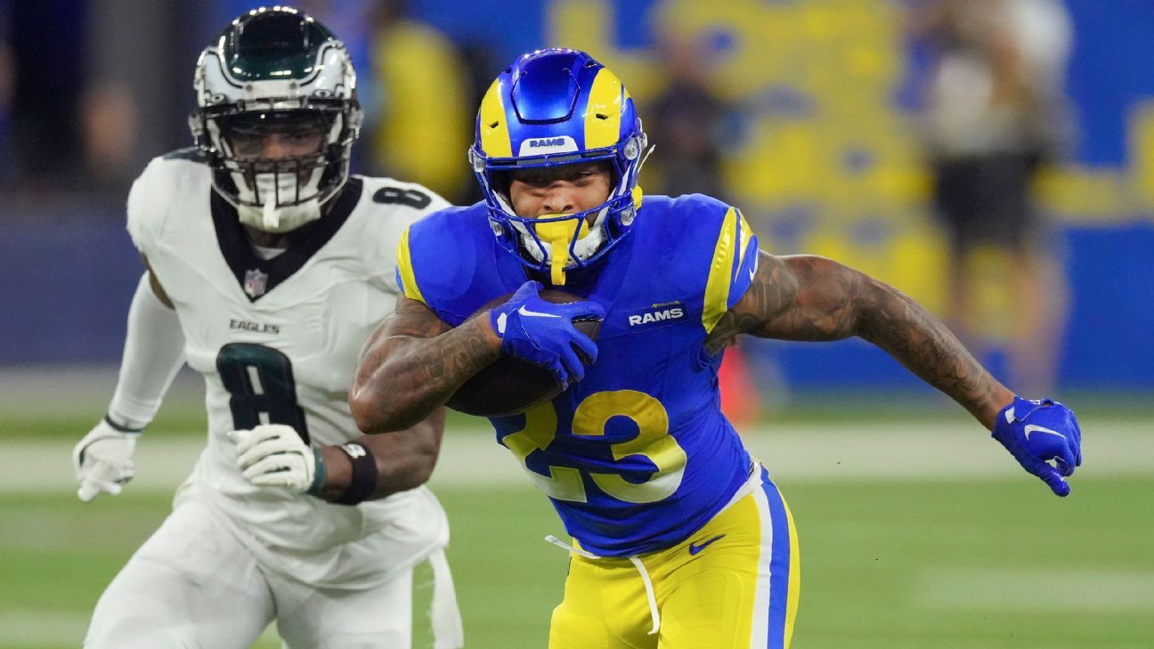 Rams' Kyren Williams pushes through Eagles for TD - ESPN