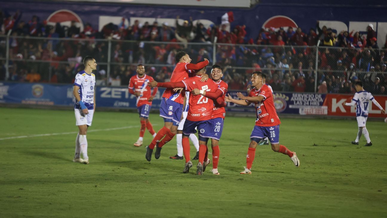 El campeón Xelajú MC confirma partidos de preparación para el Clausura ...
