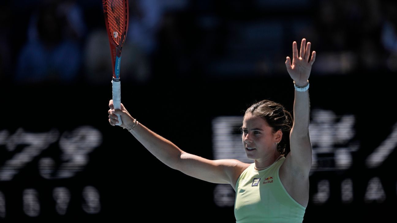 Emma Navarro tops fellow American Peyton Stearns at Australian Open - ESPN