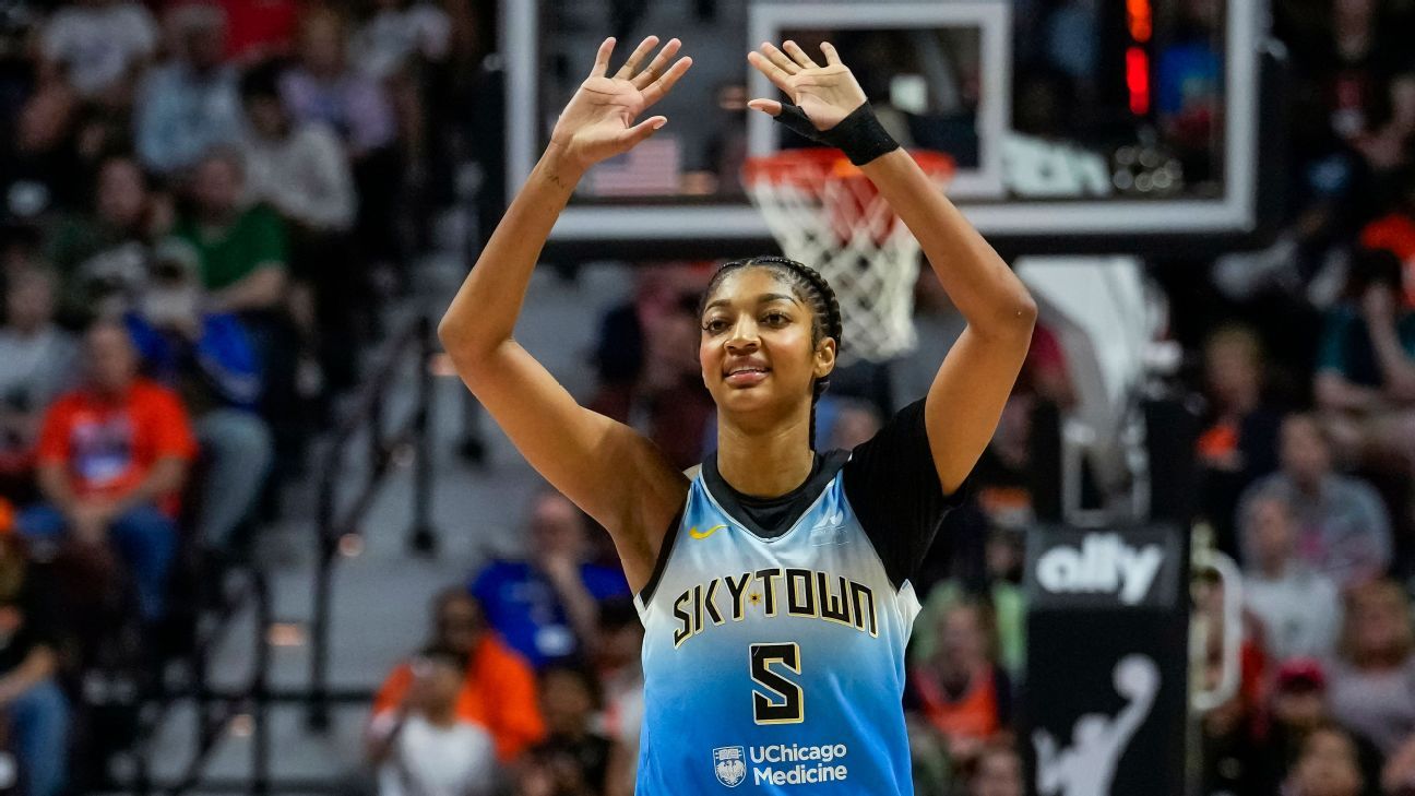 WNBA: Angel Reese guía triunfo del Sky ante Sun con triple-doble - ESPN