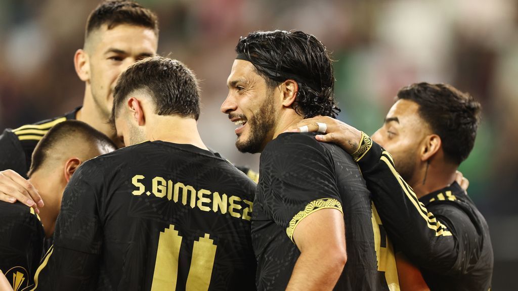 "Mi hijo renació y está en su prime", papá de Raúl Jiménez - ESPN