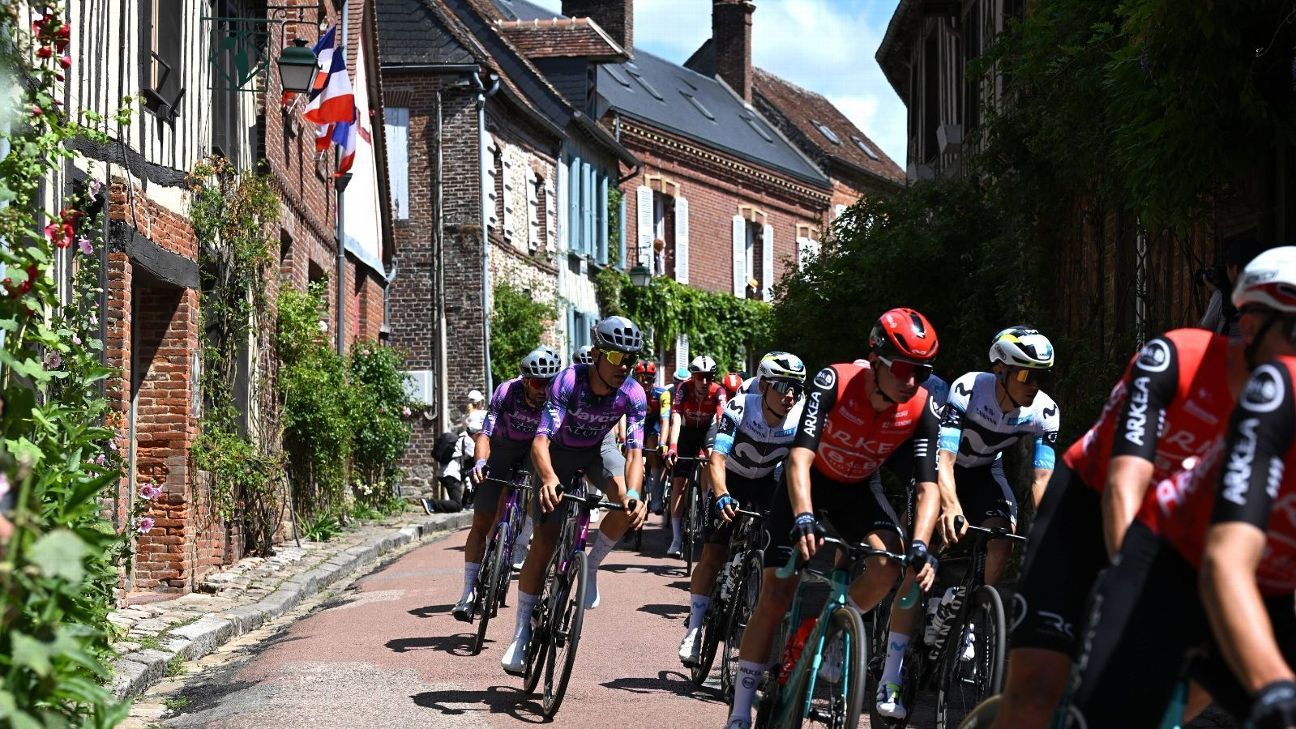 Bokep awek cina she's open about her age and is totally