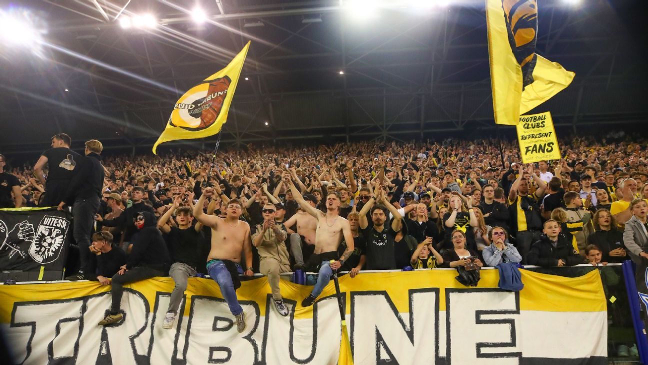 Schaay blijft Vitesse trouw: "Sterkhouders hebben hun garantie omgezet ...