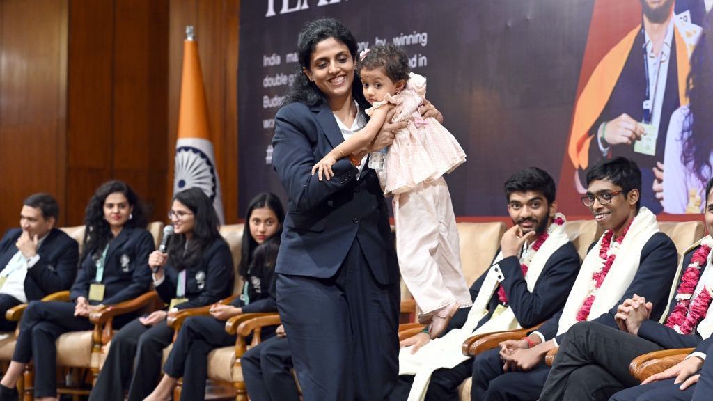 Harika Dronavalli plays Chennai Grand Masters with 2-year-old daughter ...