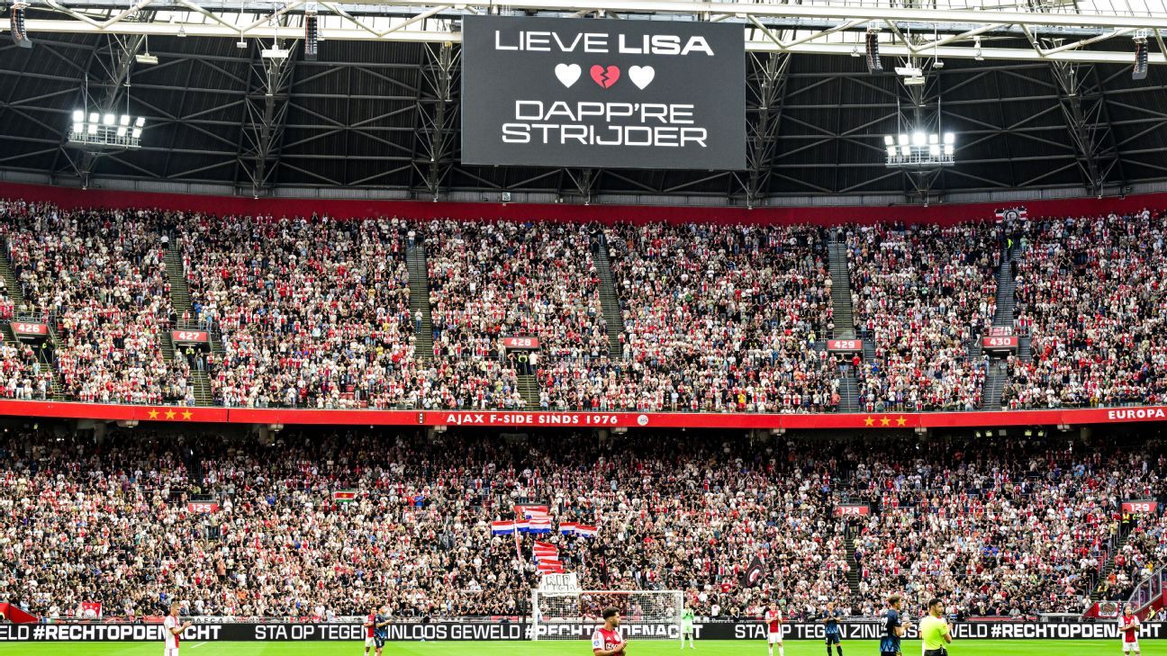 Indrukwekkende minuut applaus in Johan Cruijff Arena voor vermoorde Lisa - ESPN