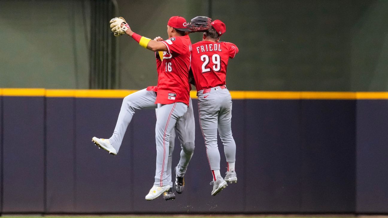 Reds top Brewers, can clinch wild-card spot with win Sunday - ESPN