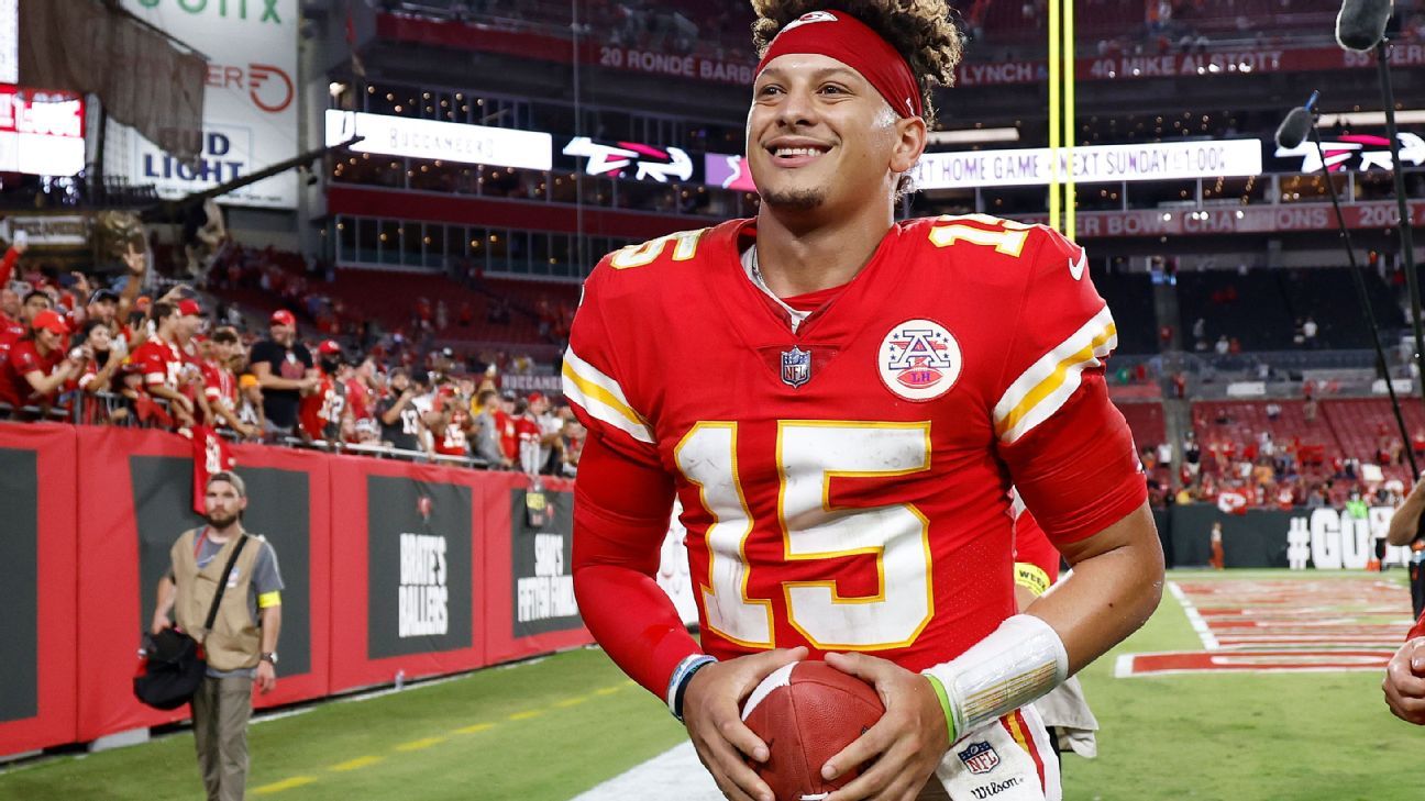 Players to win league MVP, Super Bowl MVP in the same season - ESPN