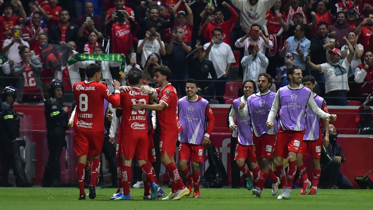 Toluca golea al LAFC y jugará la Final de Concacaf ante Tigres - ESPN