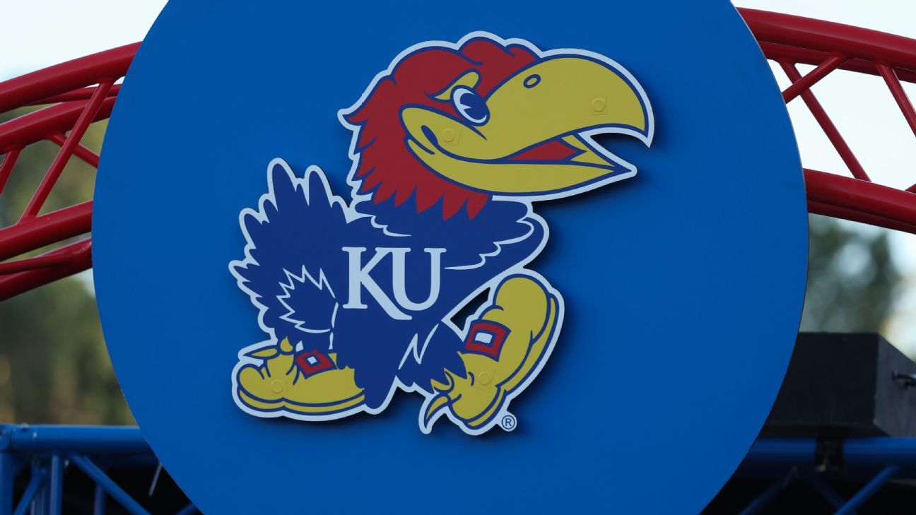Josh Dykhoff's home run fuels Kansas' Big 12 baseball title - ESPN