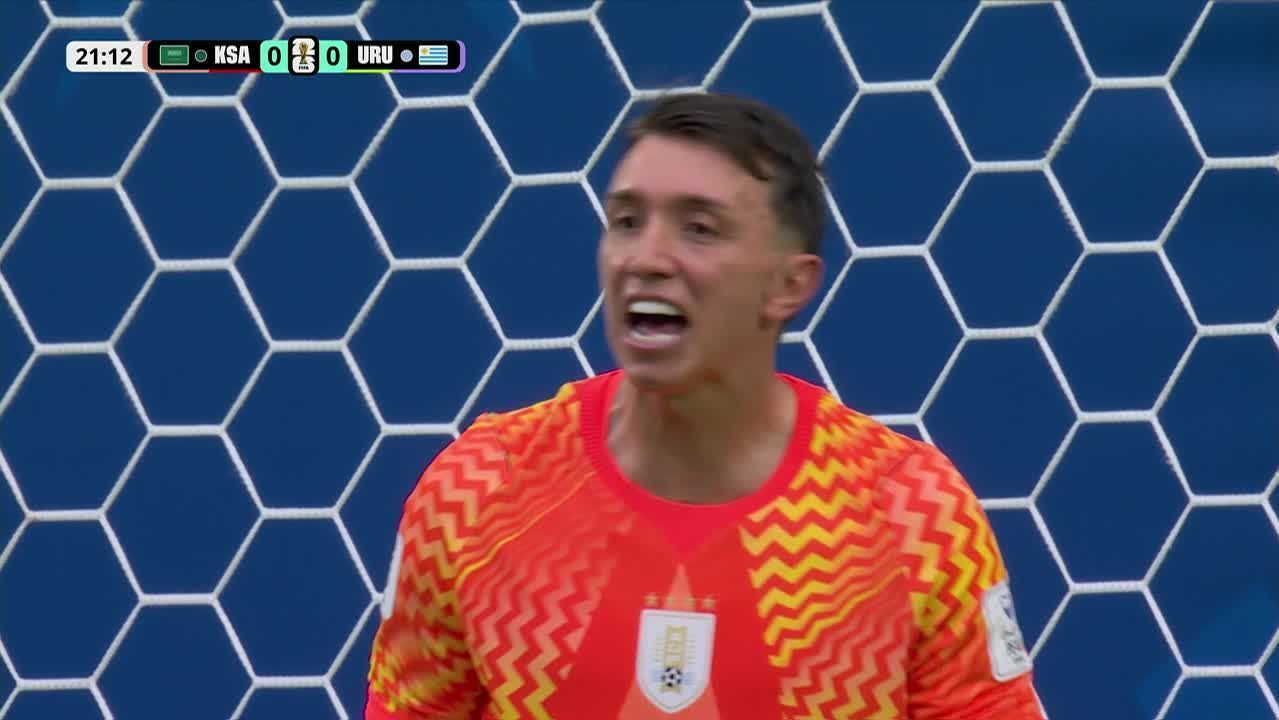 La marca de Diego Godín que fue superada por Fernando Muslera - ESPN